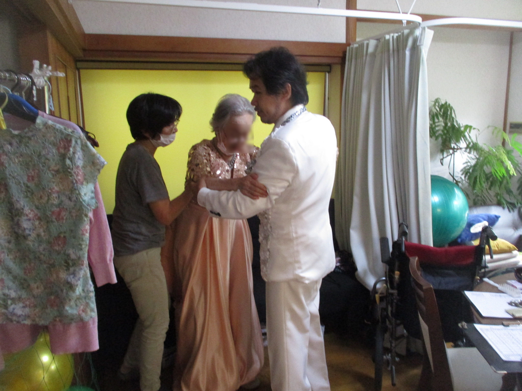 Hさんのバースデイパーティー デイサービス 葉生（ハーヴ）武蔵関